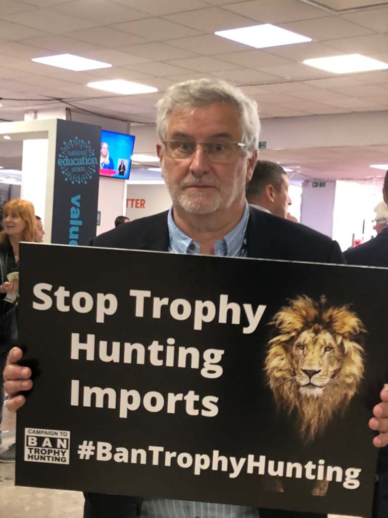 British Hunters Are Getting Away With Murder : Ban Trophy Hunting