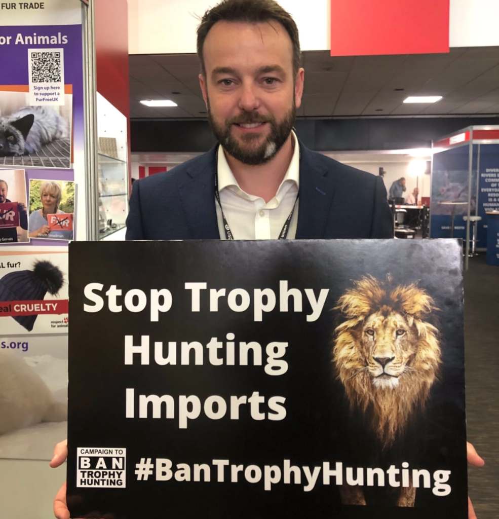 British Hunters Are Getting Away With Murder : Ban Trophy Hunting